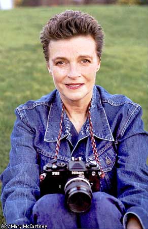 THE ARTS / McCartney photo tour in Walnut Creek