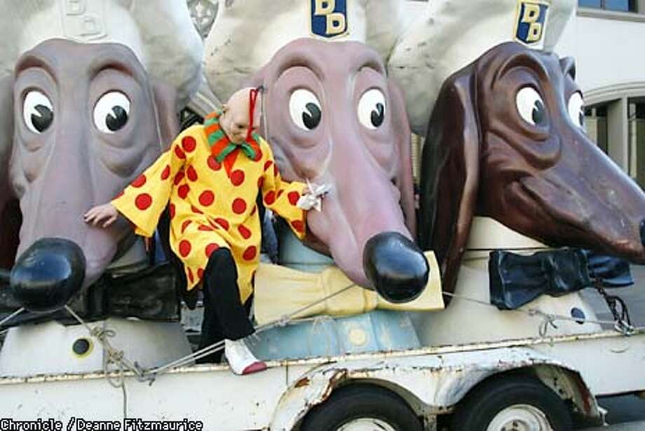 Pinhead protest prevails / Their man Zippy returns to comic page - SFGate