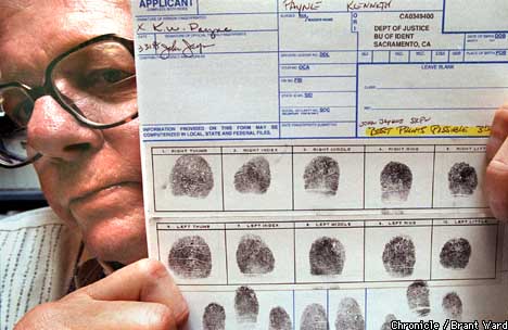 Scientific head-scratchers survive / Meteorites, flapping flags remain ...