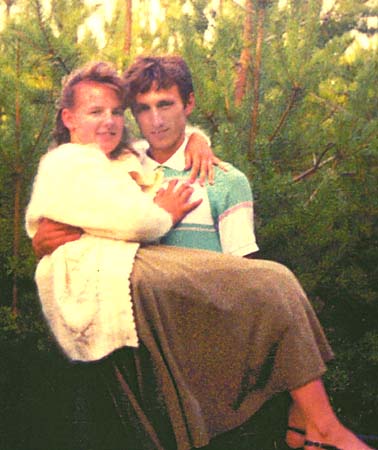 Death note may yield motive for stabbings / Deputies find possible hit ...