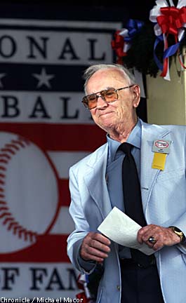 BOB STEVENS / 1916-2002 / Chronicle's Hall of Fame baseball writer a ...