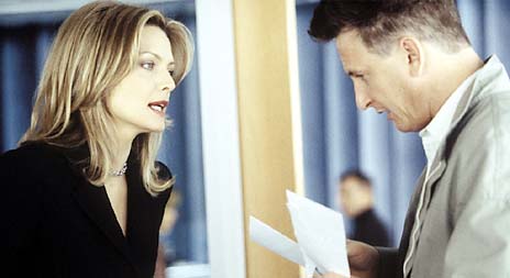 The darker side of Michelle Pfeiffer / Actress plays a lawyer-mother ...