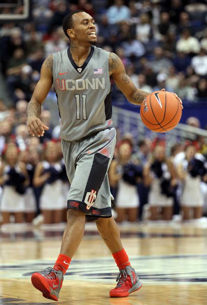 Boatright replaces Napier in UConn's starting lineup