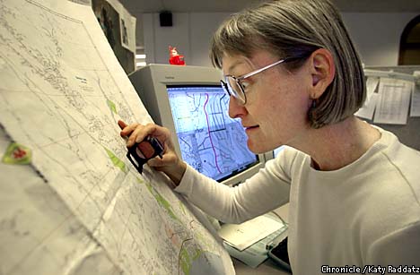 Mapmakers' sleight of hand / Cartographers put 'bunnies' on the map ...