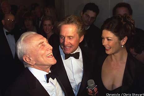 Douglas Tribute Nets $1.4 Million / Actor, father and friends gather ...