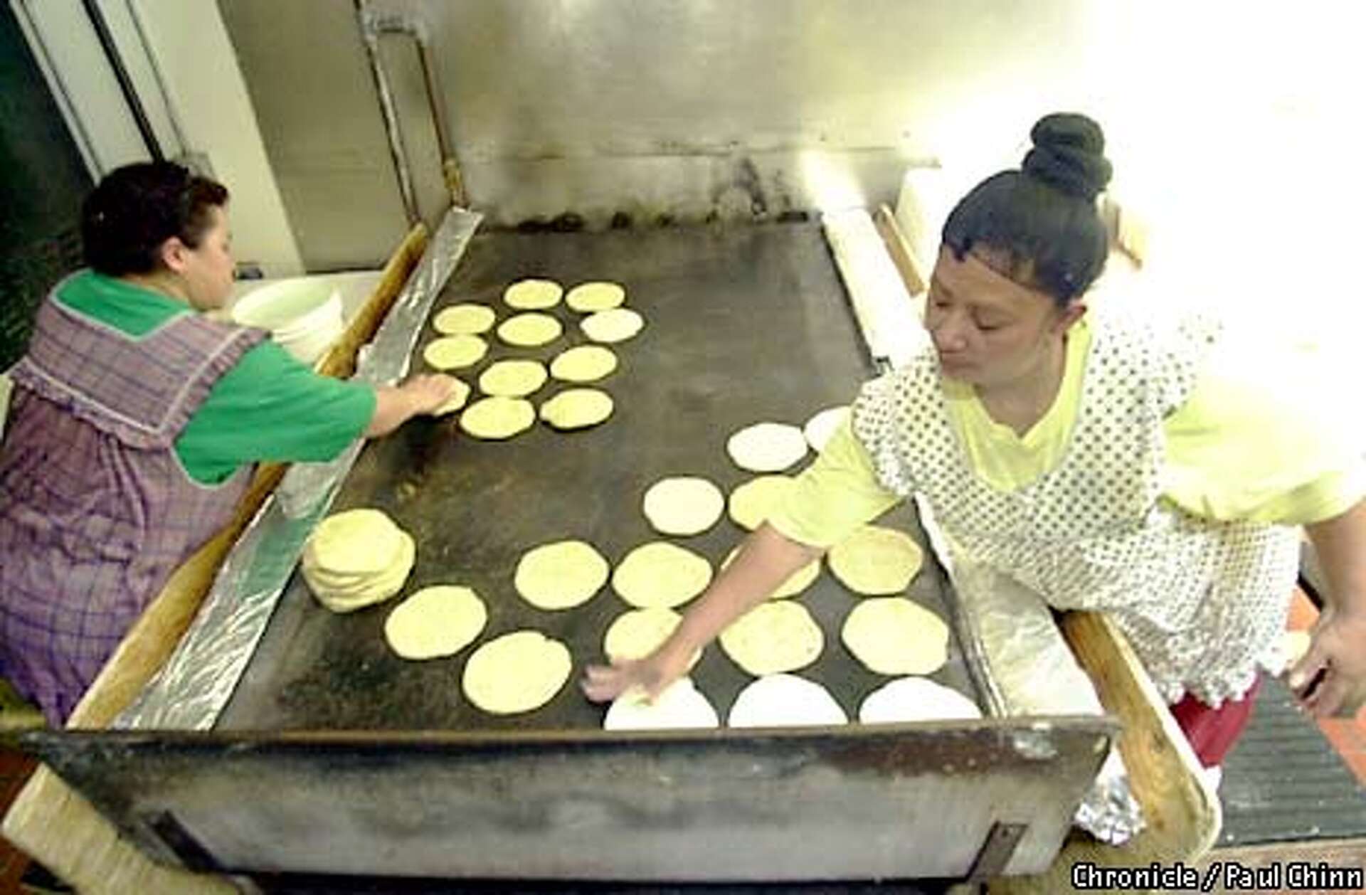Tortillas a mano / One cook's quest for fresh tortillas leads her to ...