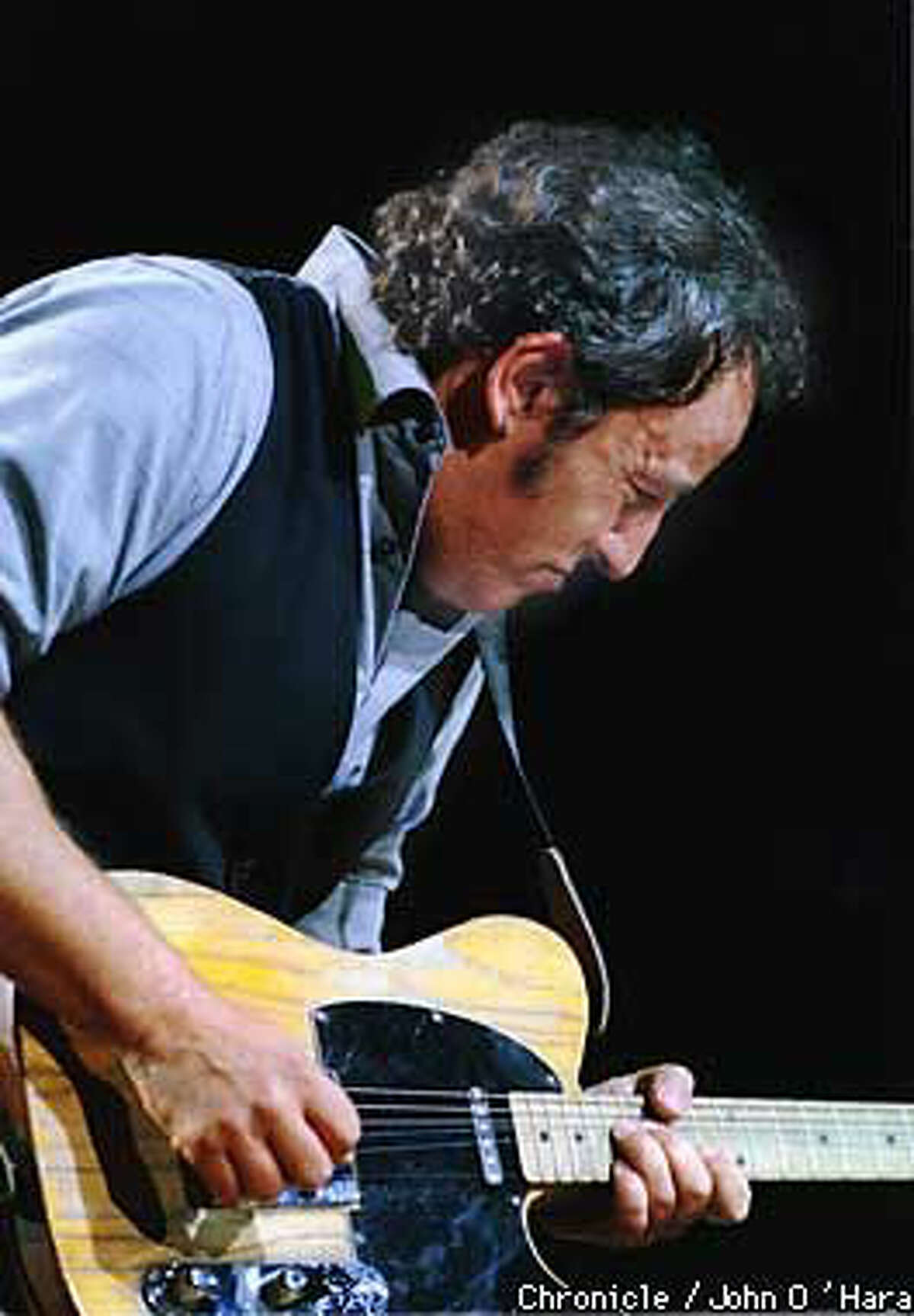 Salvation / Bruce Springsteen lifts Oakland crowd with powerful ...