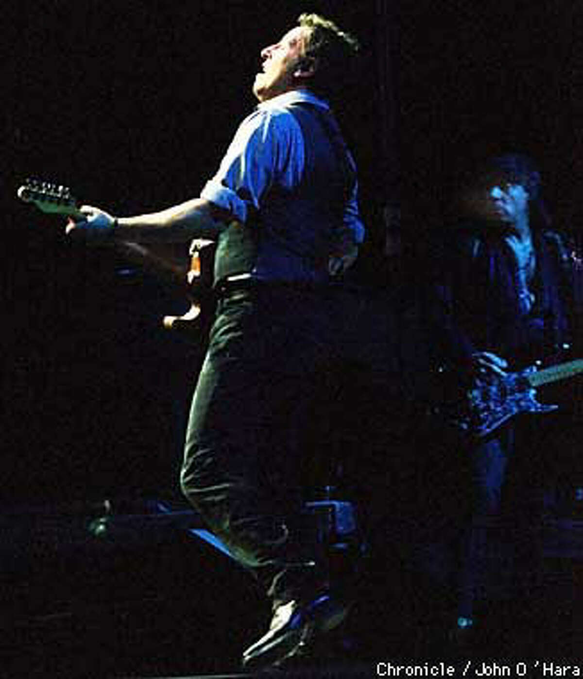 Salvation / Bruce Springsteen lifts Oakland crowd with powerful ...