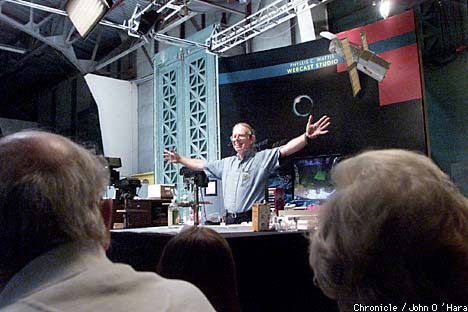 Exploratorium cooks up a contest / Iron Science Teacher a recipe for ...