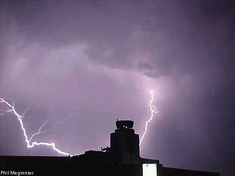 LIGHTNING STRIKES, TIRES BLAZE / Smoke fills valley sky after wild all ...