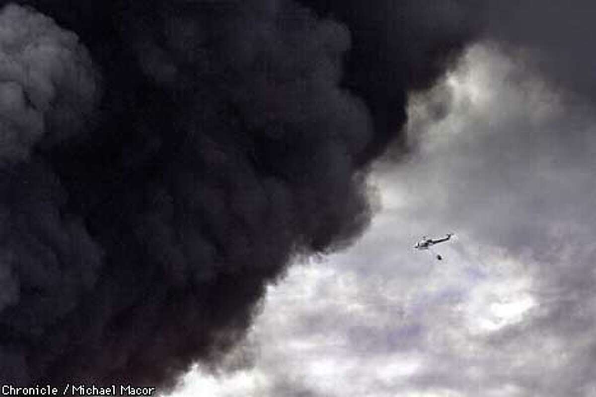 LIGHTNING STRIKES, TIRES BLAZE / Smoke fills valley sky after wild all ...