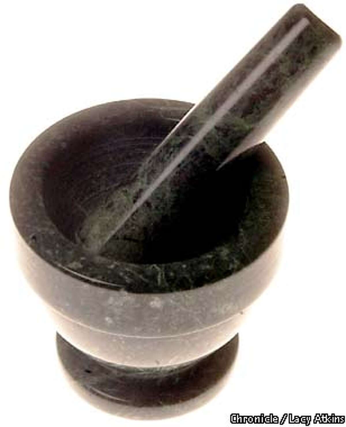 MORTAR POWER / Cooks sing the praises of a time-honored kitchen tool