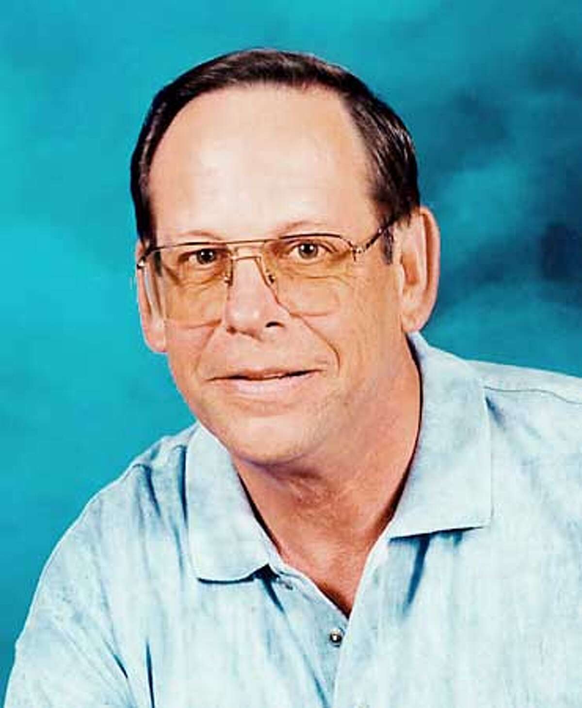 Senior pro bowlers aim for striking performance in Brentwood