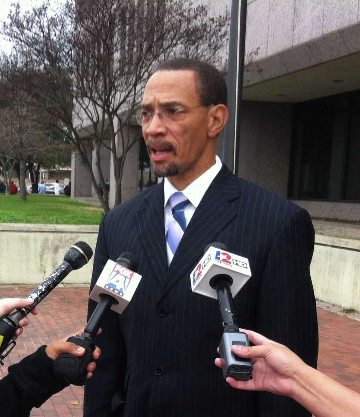 Judge: Live your life for you and Mandy Le