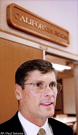 Simon, banking on his business experience, to run for governor