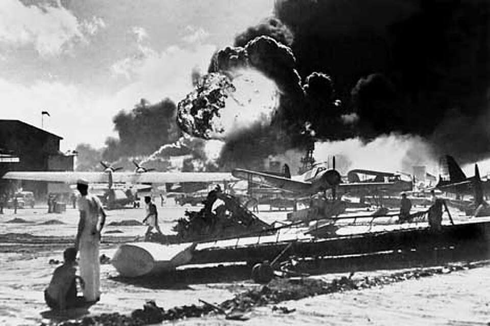 Hollywood vs. history / Historians say 'Pearl Harbor's' version of the ...