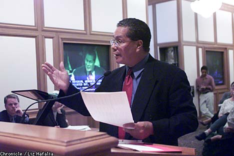 NEWS ANALYSIS / School district show-and-tell a bit one-sided / Ex ...