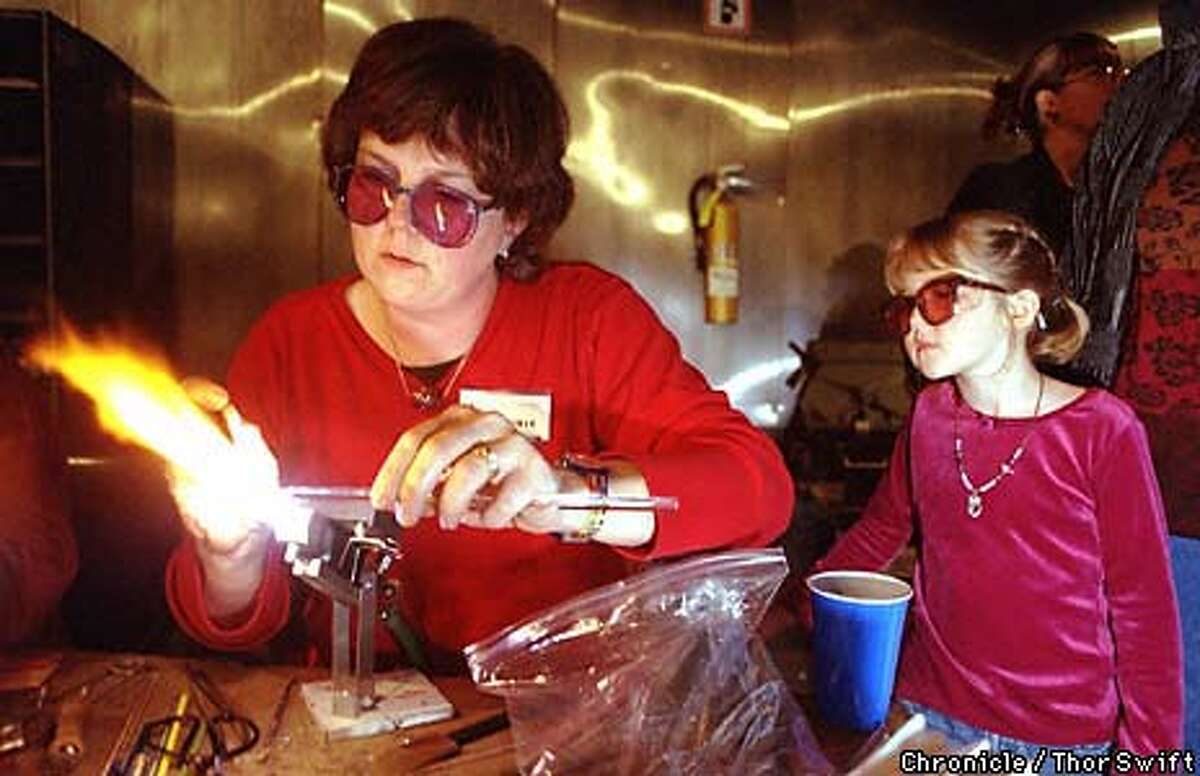 ARTS AFIRE / Sculptors welders with burning desire to learn find haven ...