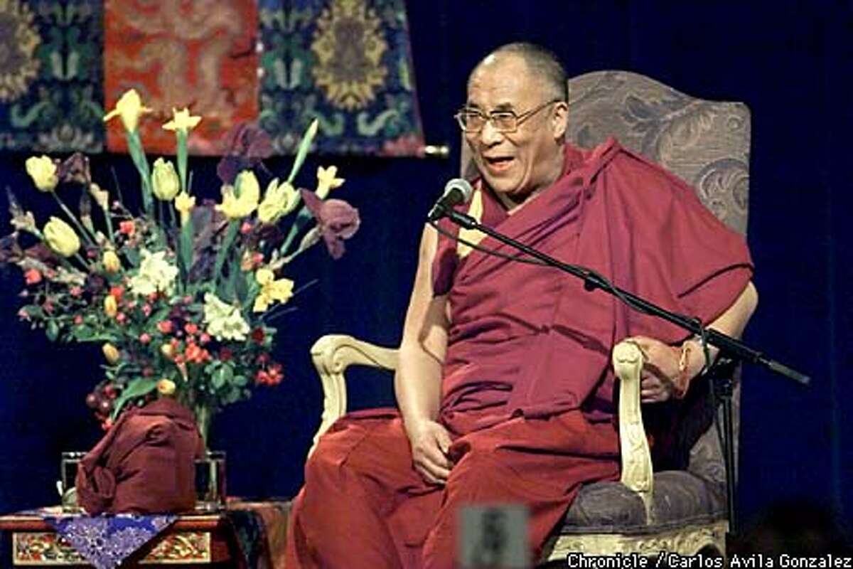 Dalai Lama honors bay heroes / Tibet's spiritual leader begins visit by ...