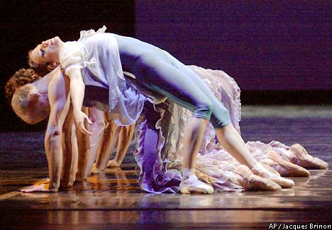 The Ballet lights up Paris Opera