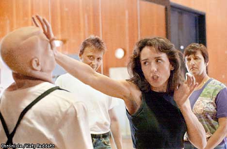 Fight back in anger / Bodyguard trainer teaches women how to recognize ...