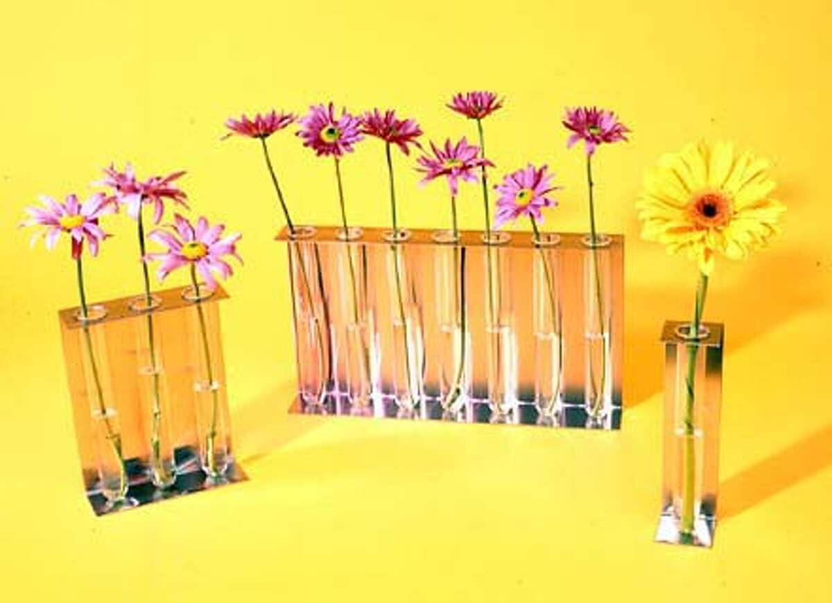 SCIENCE CLASS / The Lab Look Reacts Well With Classic And Modern Styles