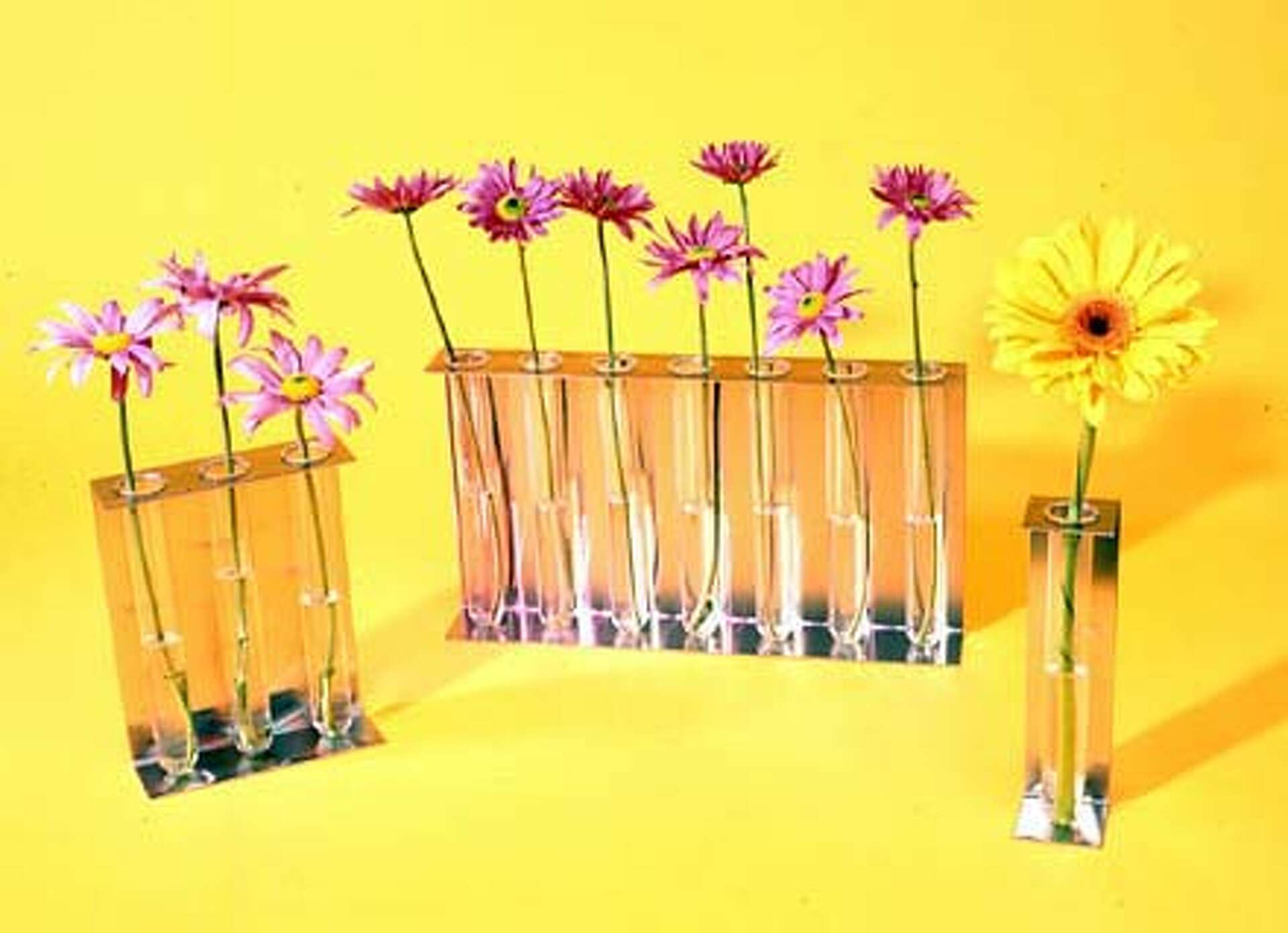 SCIENCE CLASS / The Lab Look Reacts Well With Classic And Modern Styles