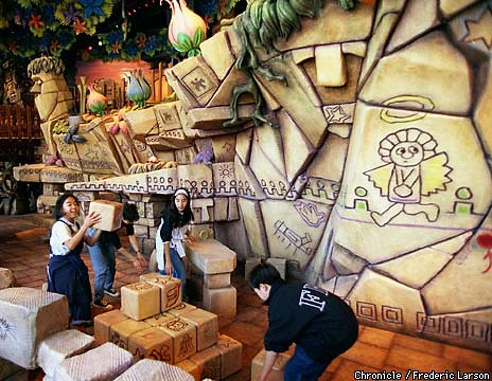 Metreon Blasts Off / Sony's $85 million entertainment complex opens to ...