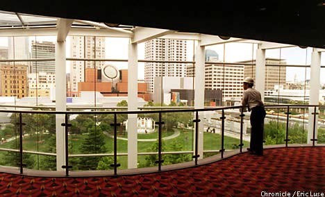 Monolith Moves In / Sony's huge entertainment center defines SoMa ...