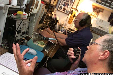 Y2K CONNECTIONS / Peninsula neighbors unite to protect against power ...