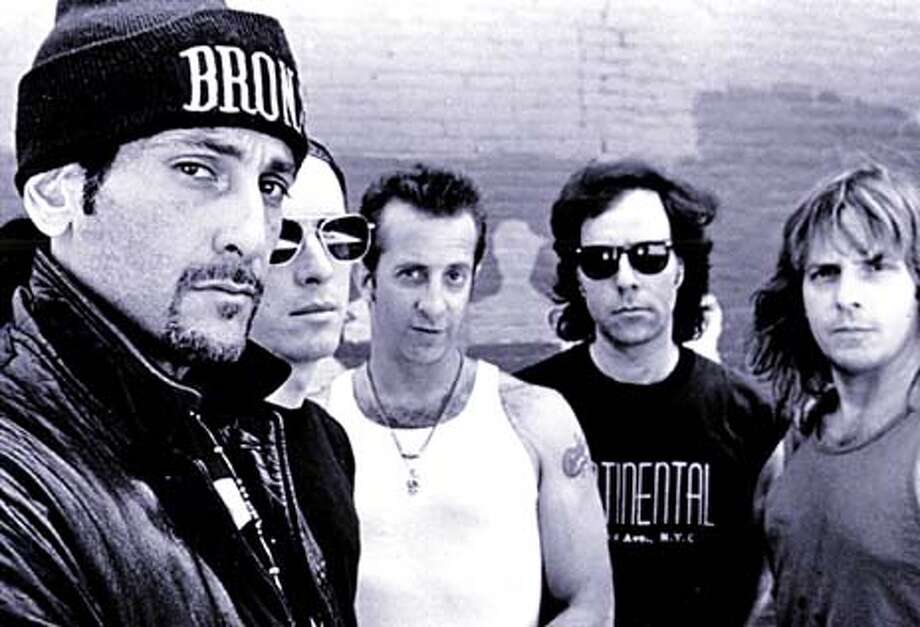 '70s Punk Pioneers Tearing It Up Again / The Dictators back with new ...