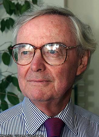 NEWSMAKER PROFILE / Howard Leach / S.F. Investor Leach Is Ready For ...