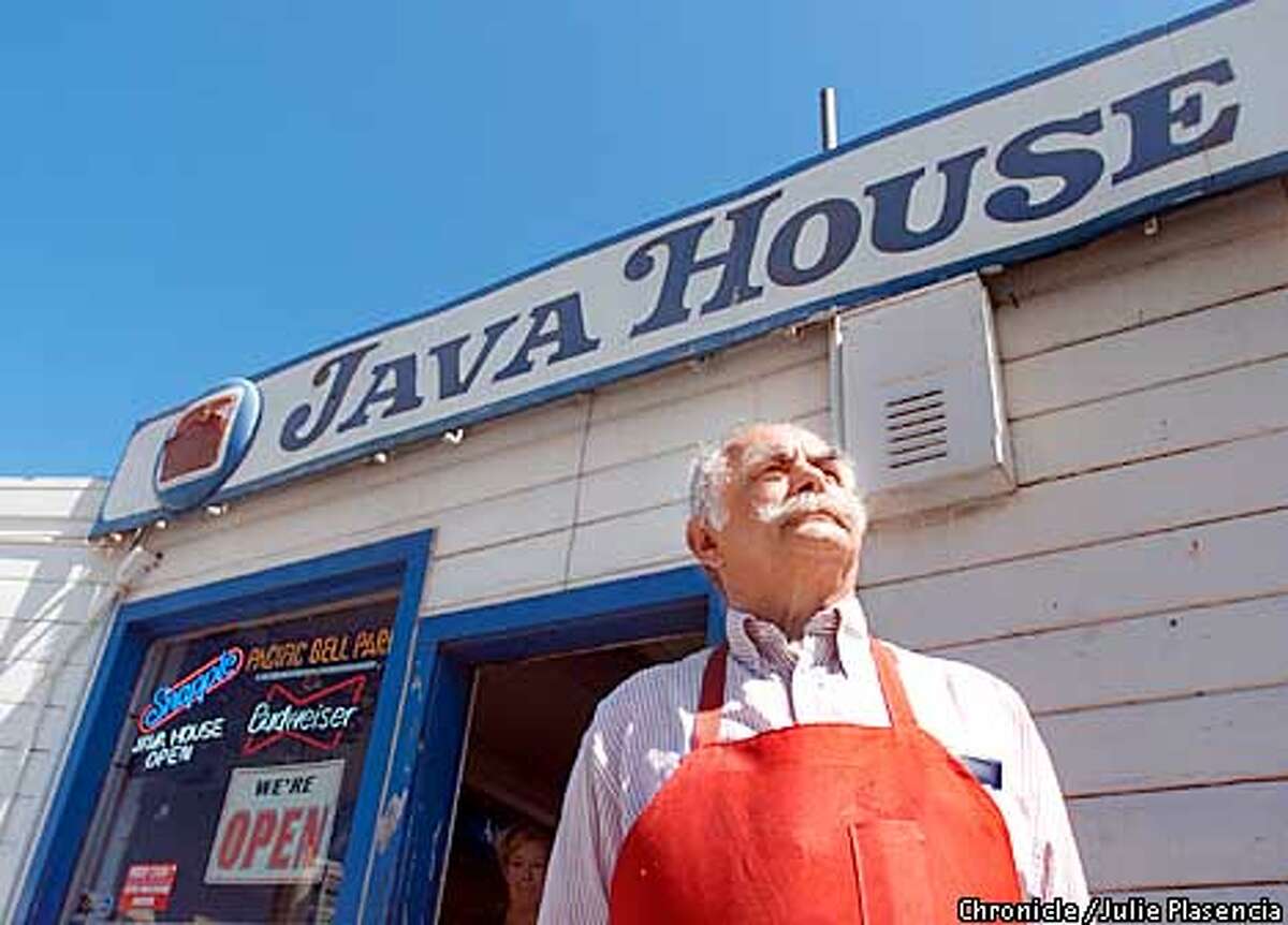 Cafes Find Ballpark a Mixed Blessing / Some owners say crowds drive ...