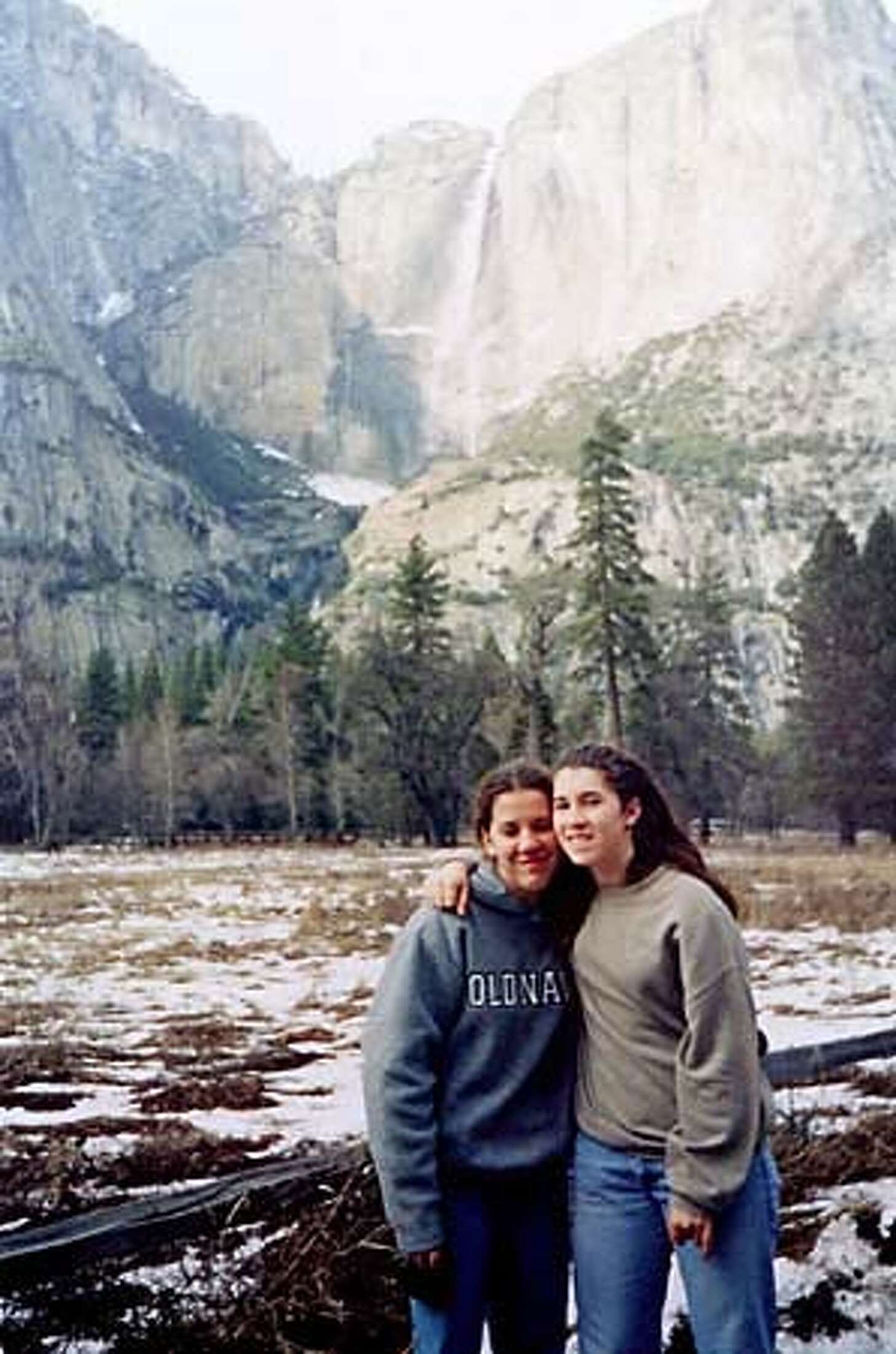 Yosemite Tourist Trade Thrives Despite Unsolved Slayings / Crime seen ...