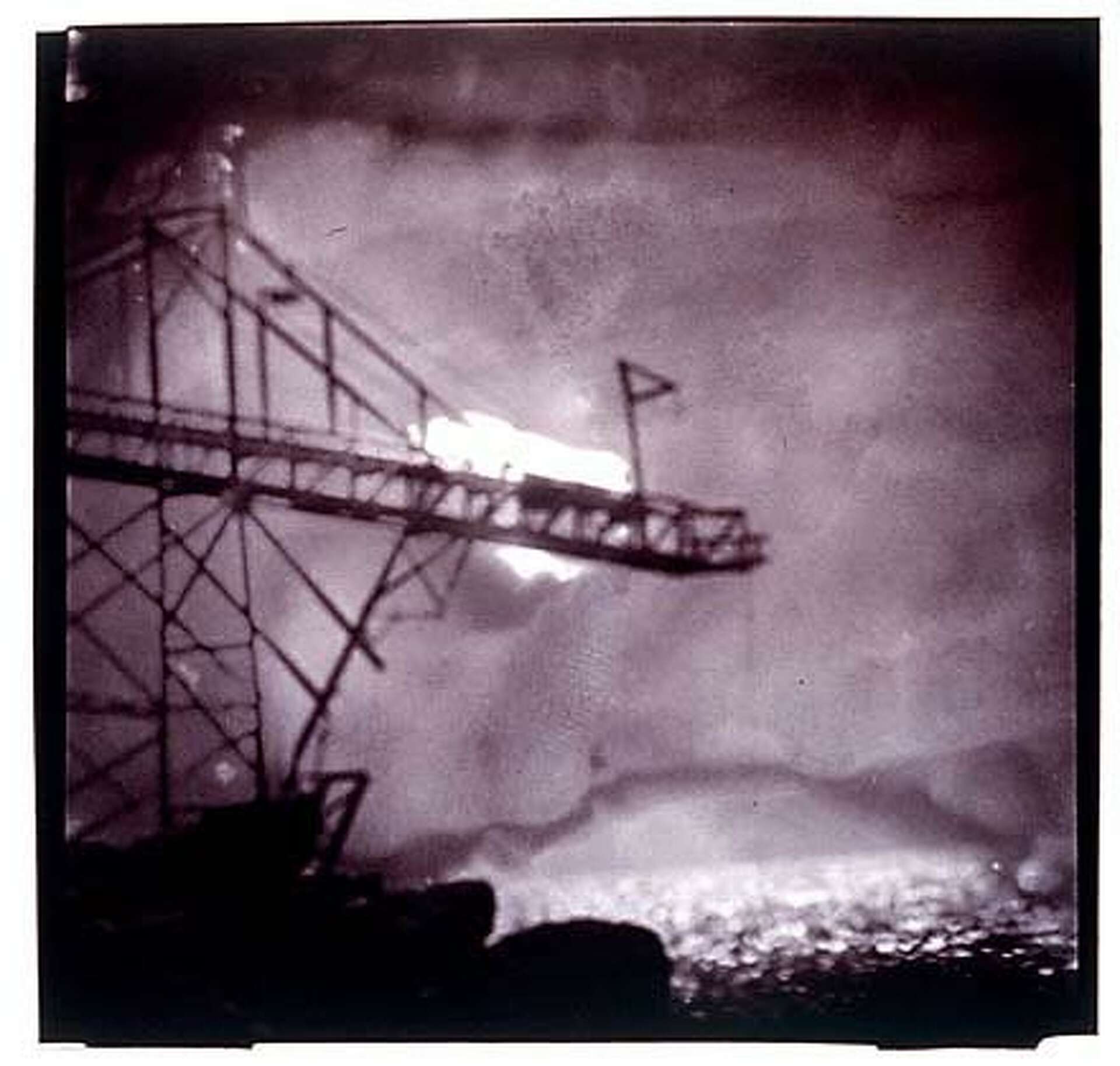 America in Ruins / James Fee captures signs of a decaying nation in his ...