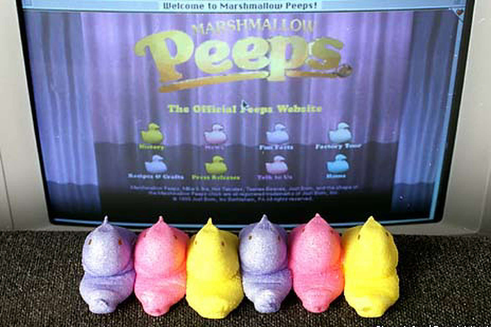 Peeps Rule Roost / Easter's unofficial marshmallow treat now a chic and ...