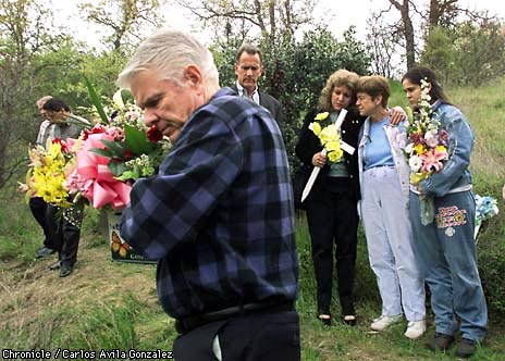 200 Pay Tribute to Slain Tourists at Sierra Service / Jens Sund grieves ...