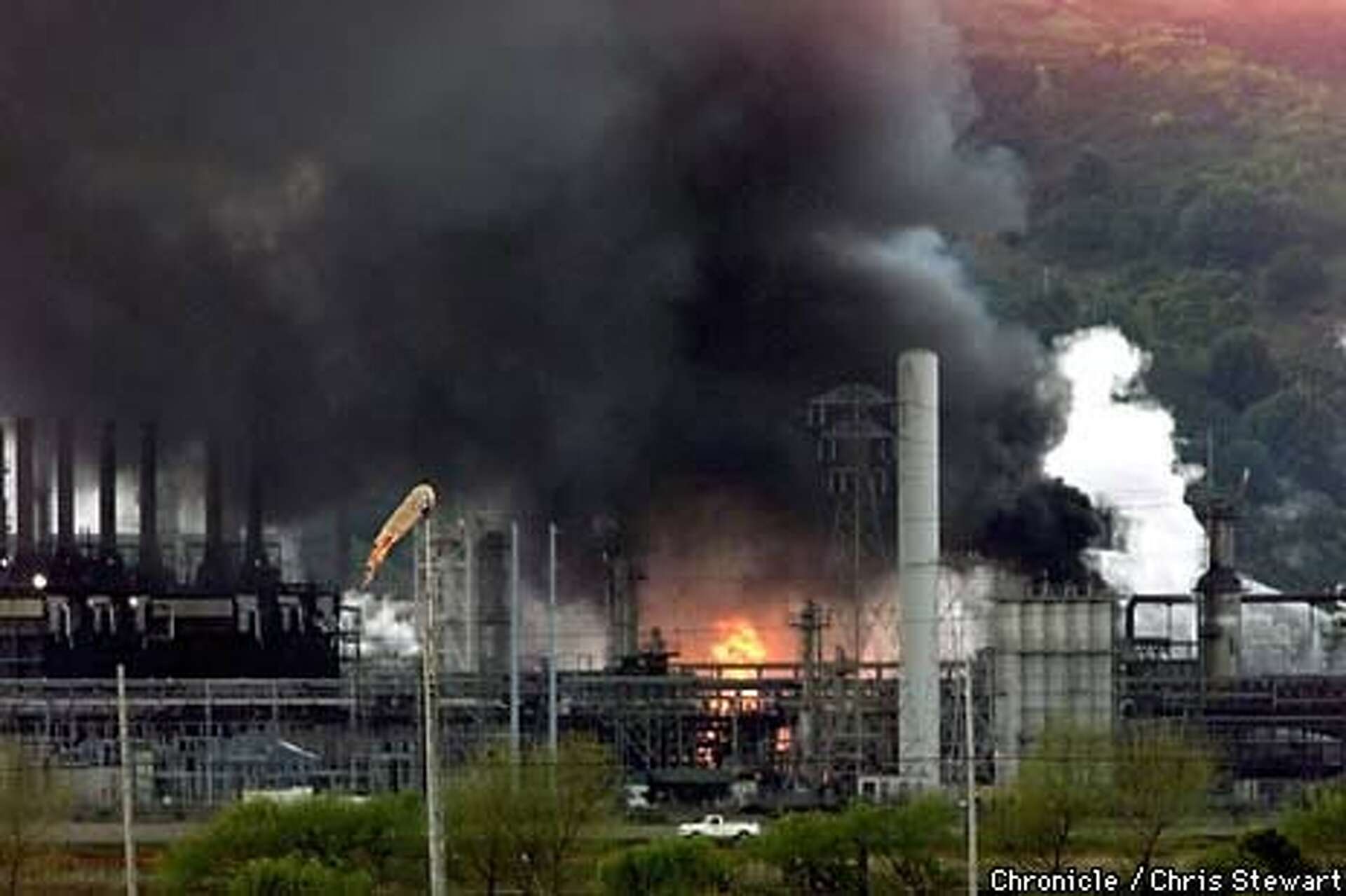 gas refinery explosion