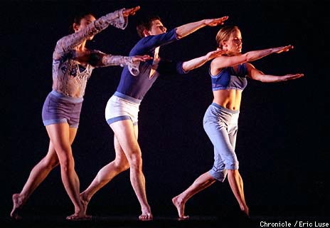 Mark Morris Premieres Joyful `Dixit' at Zellerbach