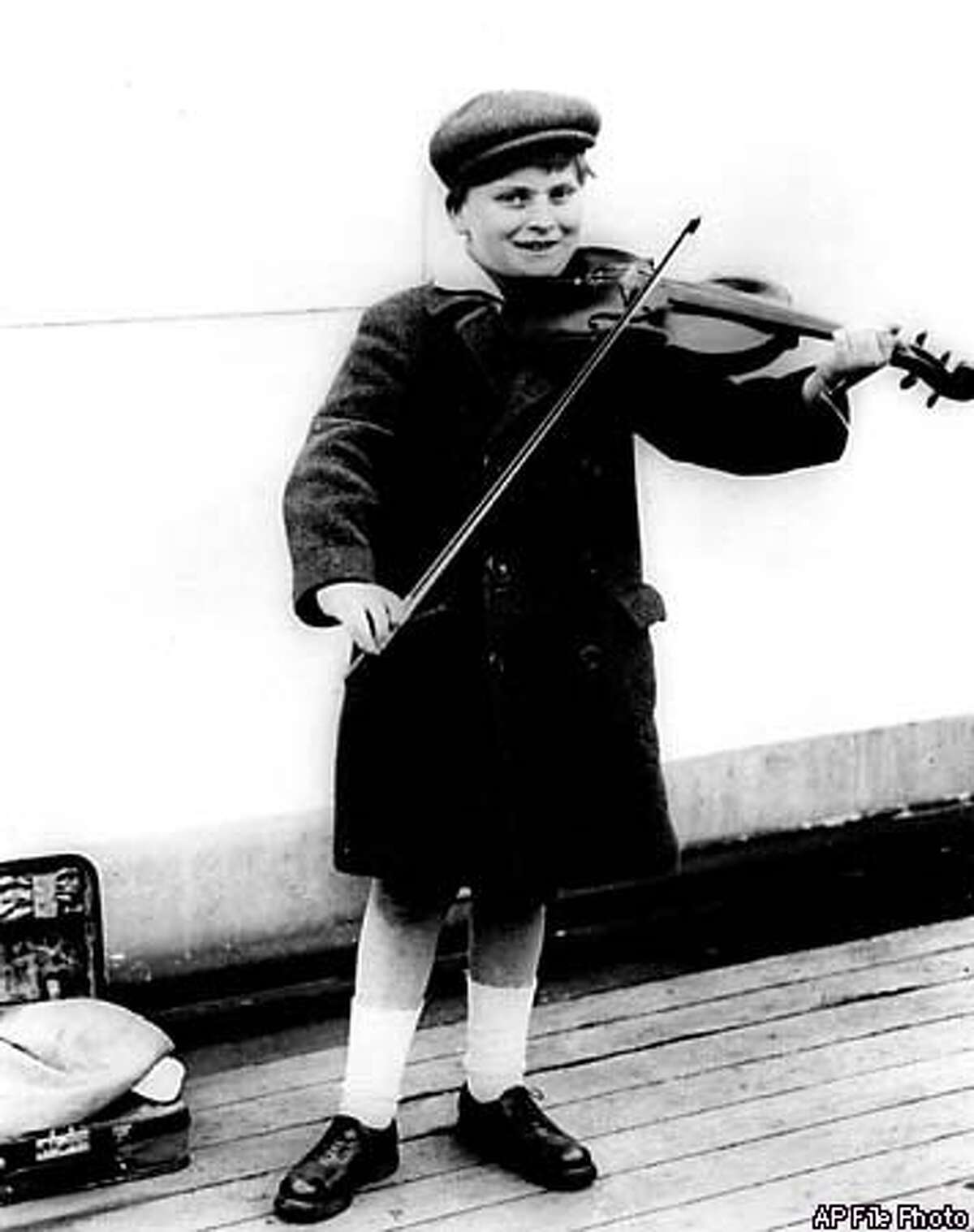 Yehudi Menuhin Revered as Musician, Humanitarian / Admired by Einstein ...