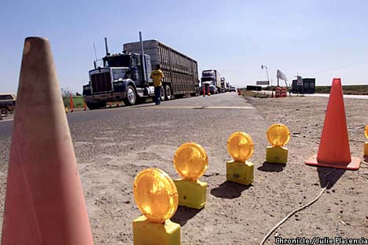Mexico's Trucks on Horizon / Long-distance haulers are headed into U.S ...