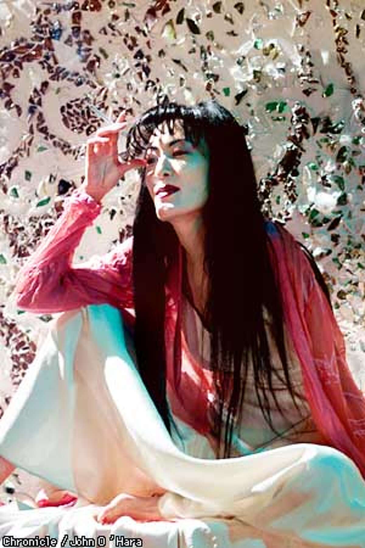 REVIEW / 'Contagion' a Haunting Study in Dissociation