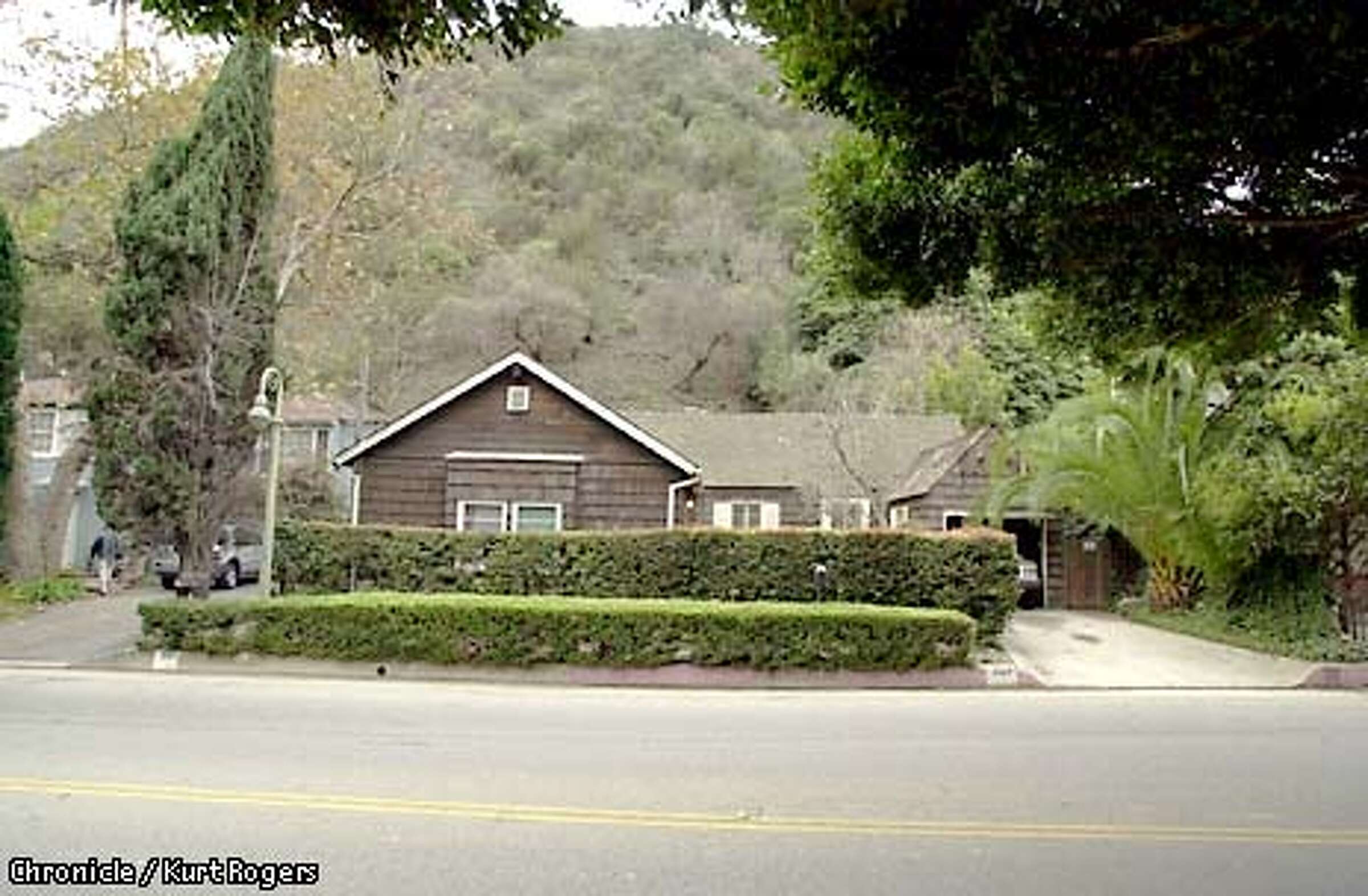 A Meeting Of Two Mysteries / Could slain writer Susan Berman have shed ...