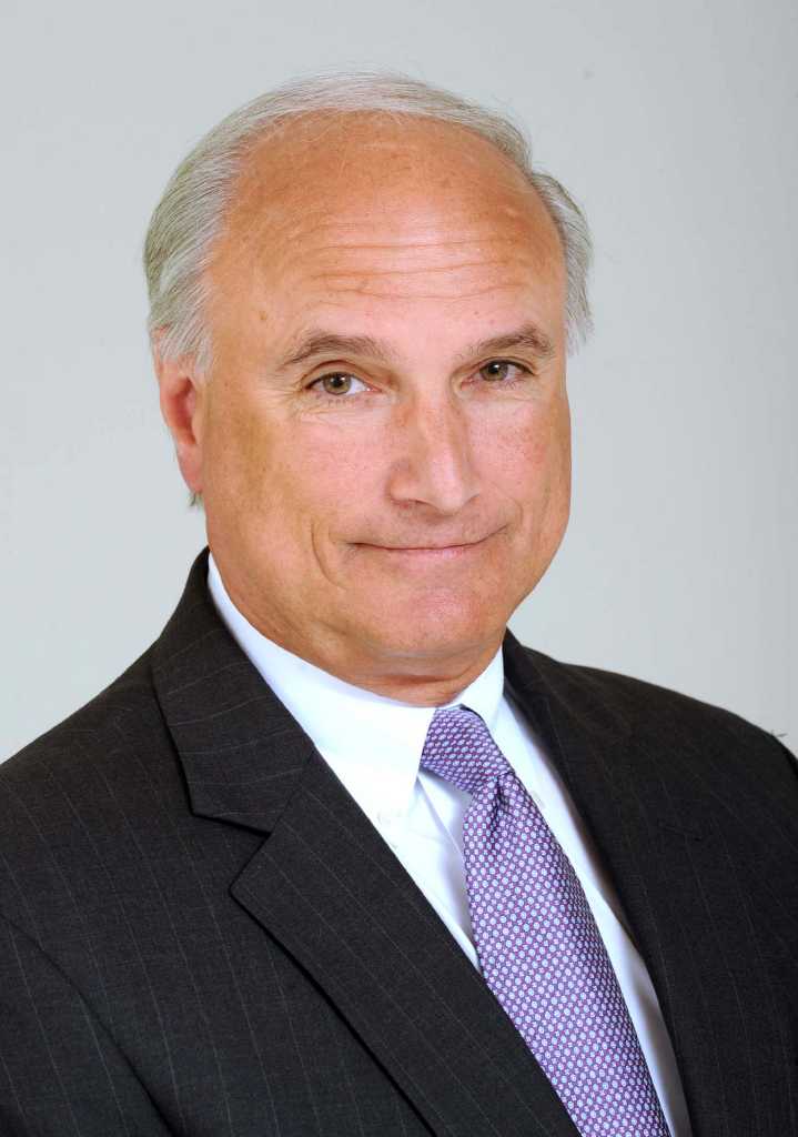 Ridgefield selectmen in holding pattern with new library