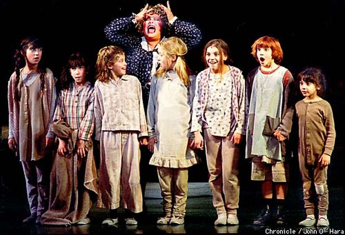 `Annie' Stumbles, But Its Sweetness Still Shines