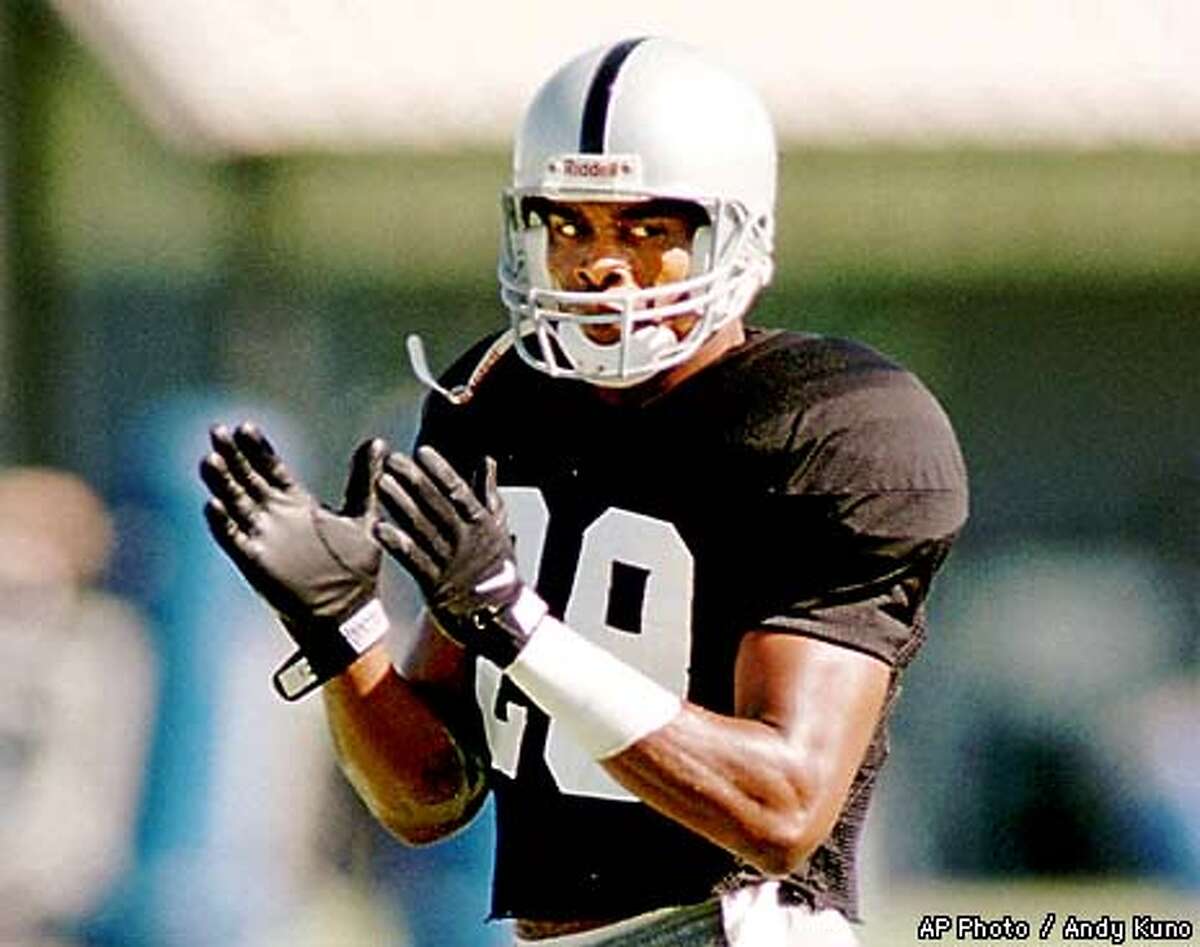 Raiders' Lewis Likely to Retire After Finale Against Chiefs