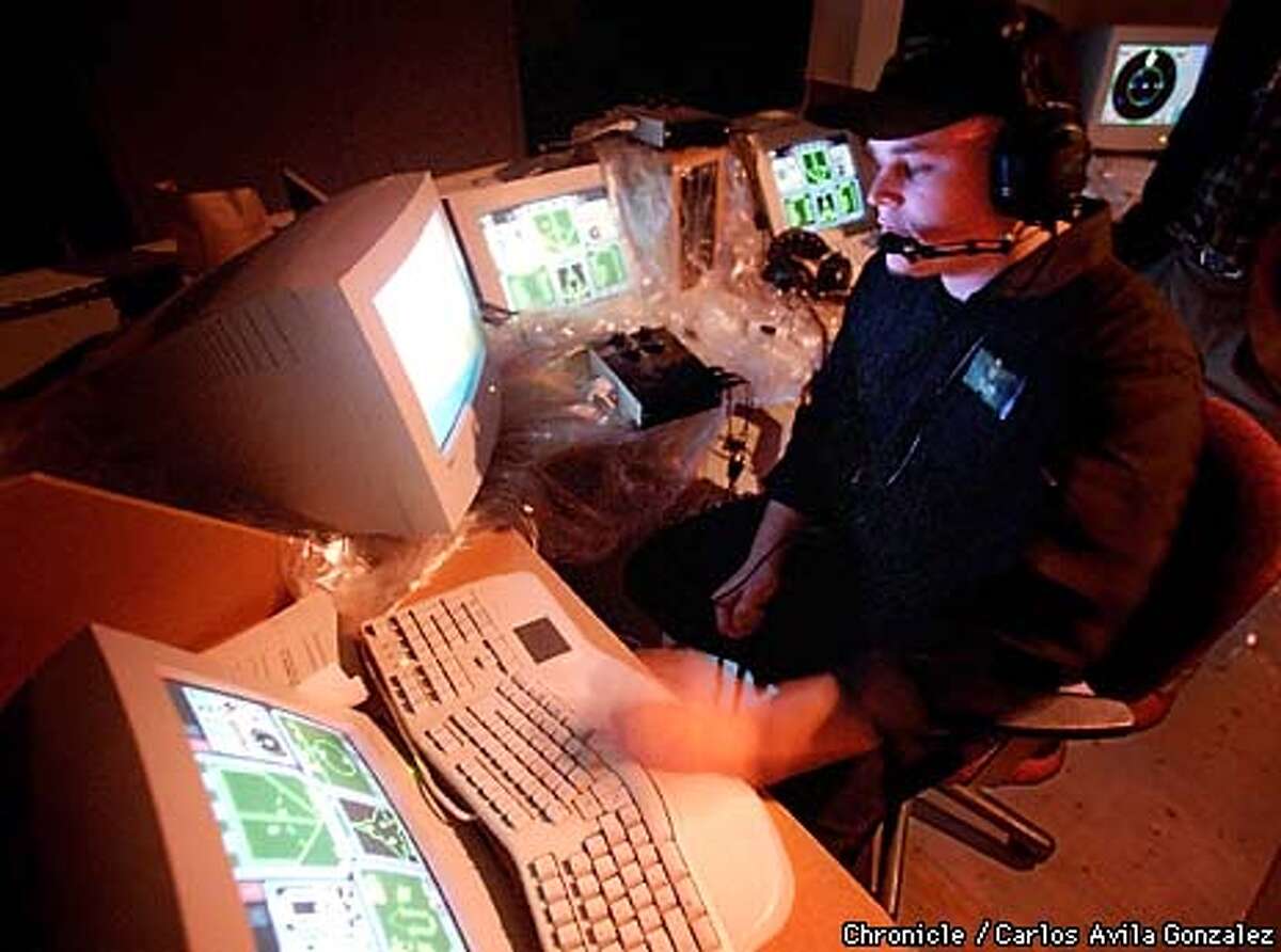 Winging It / Fightertown USA lets pretend pilots experience intensity ...