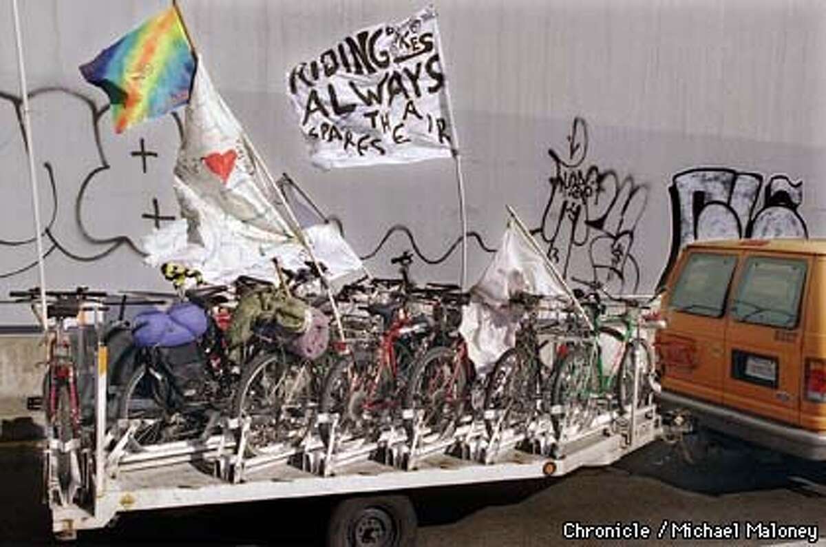 Bike Protest Ties Up Bay Bridge / Cyclists cause huge jam in bid for ...