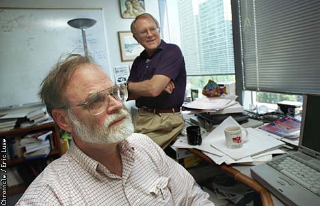 LABORATORY SECRETS / Computer pioneers Jim Gray, Gordon Bell head a ...