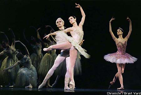 Love at First Sight / Ballet speaks to each audience member in a ...